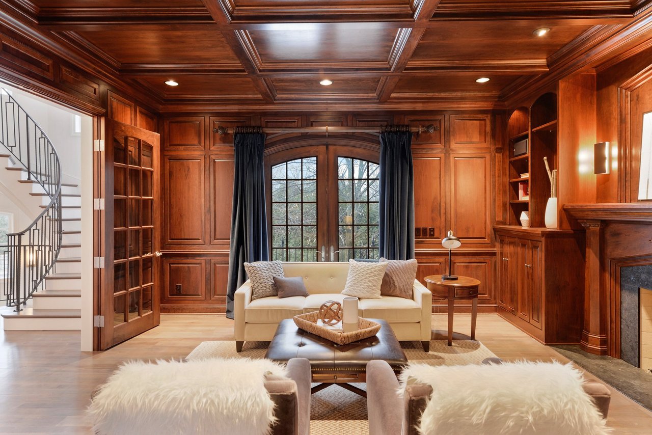 Luxury Properties in Twin Cities Suburbs - John T. Wanninger Real Estate