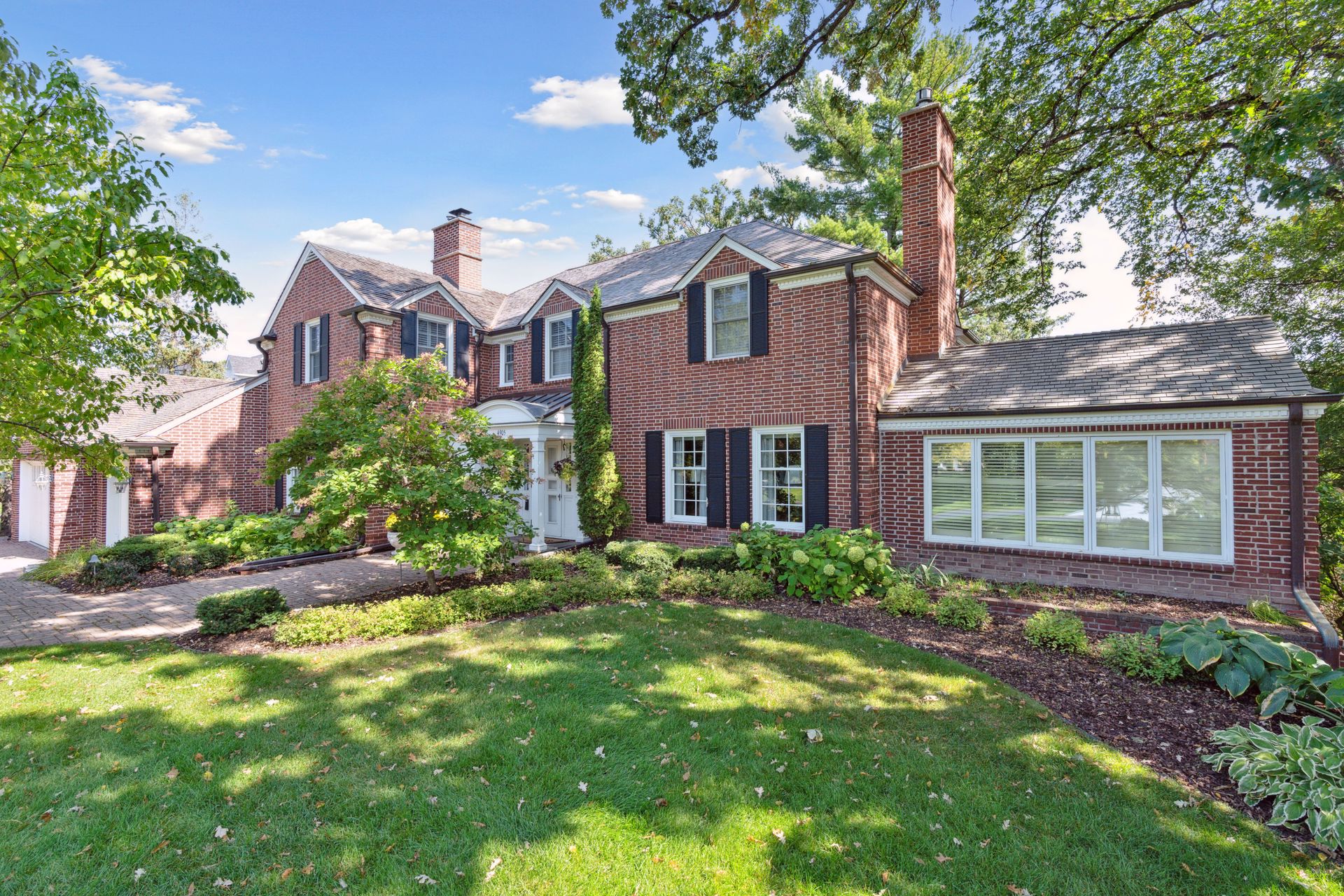 4905 E Sunnyslope Rd - Twin Cities and Surrounding Areas Real Estate